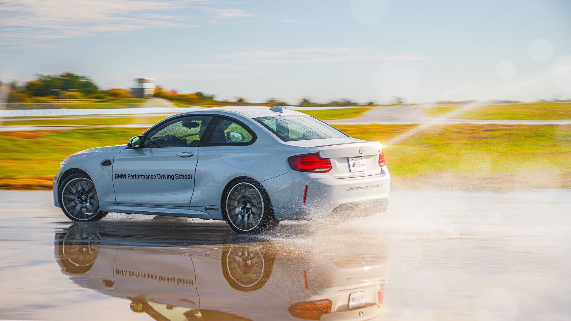 How to Plan Test Drive Events That Convert Customers (+5 Examples)